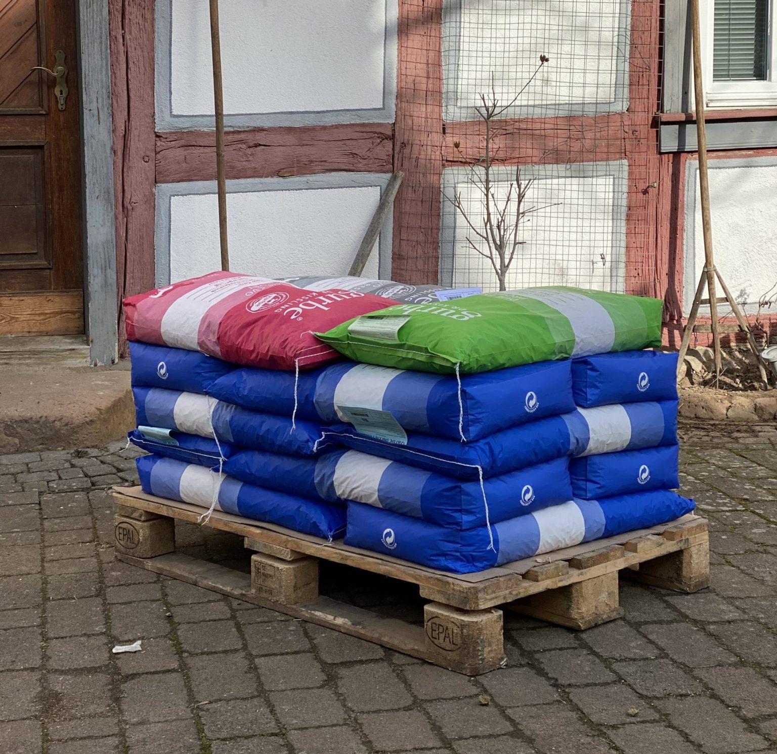 Gurbe Mini-Palette 300kg - 500kg - Das Original - Urfutter Shop